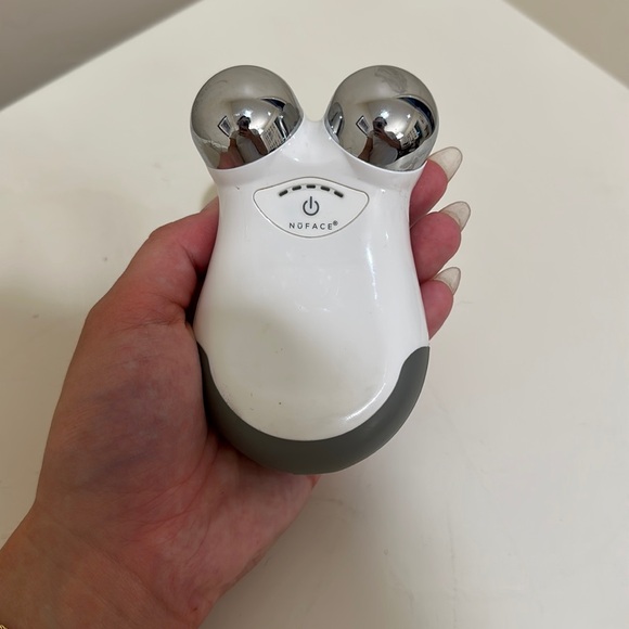 NuFace | Other | Nuface Microcurrent Device | Poshmark